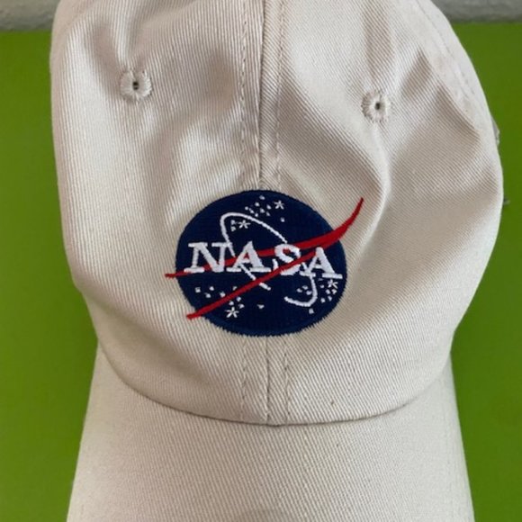 Nasa | Accessories | Nasa Embroidered Adjustable Baseball Cap Nwt ...